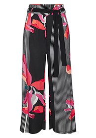 Women's Clothing: Explore Latest Styles from LASCANA